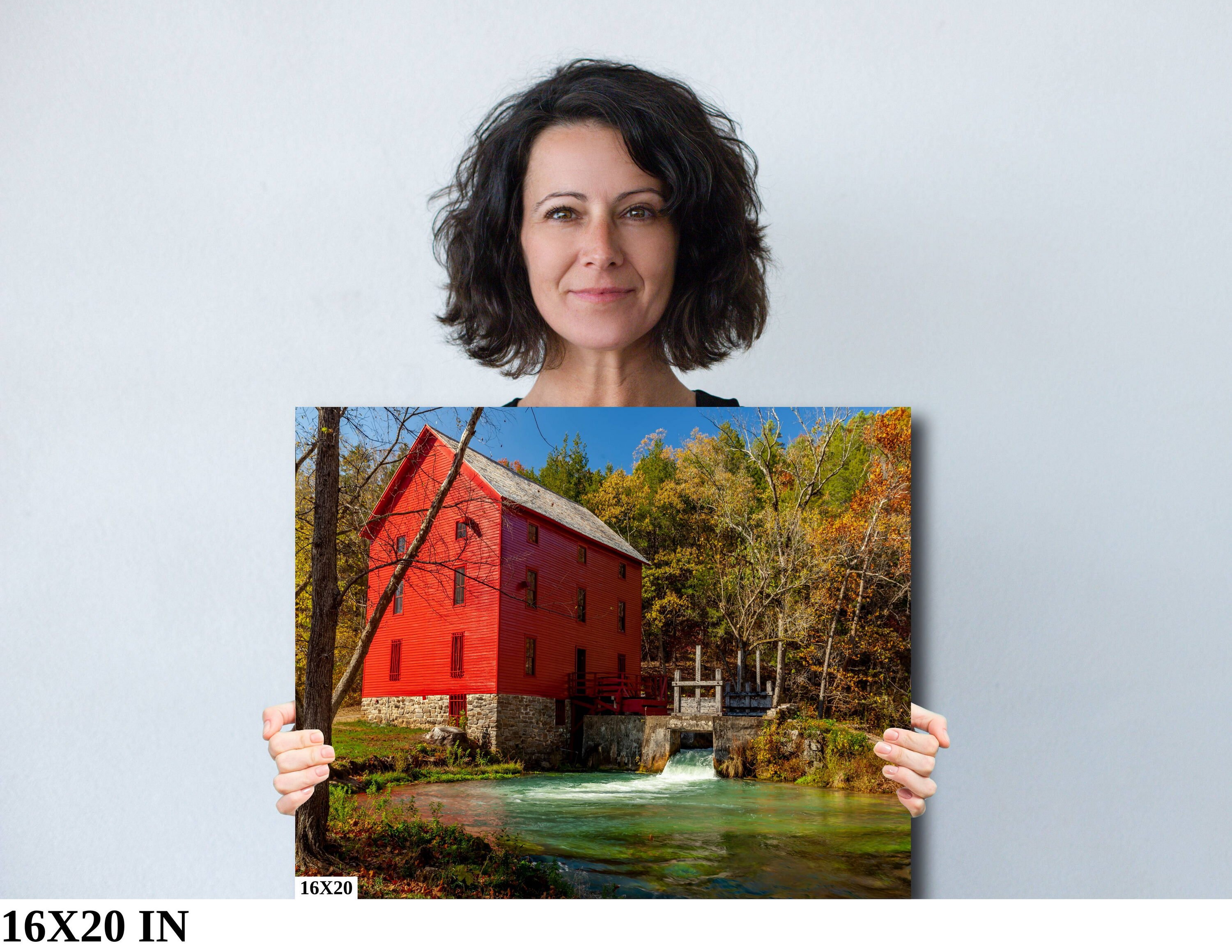 The Alley Spring Mill is Located in the Ozark National Riverways Near ...