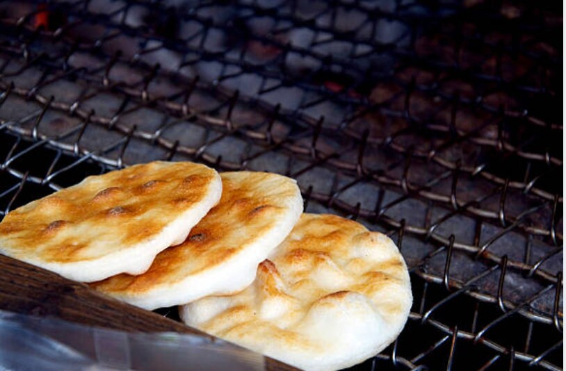 Japanese Rice Crackers-sanko Parinko Lightly Salted Senbei - Etsy