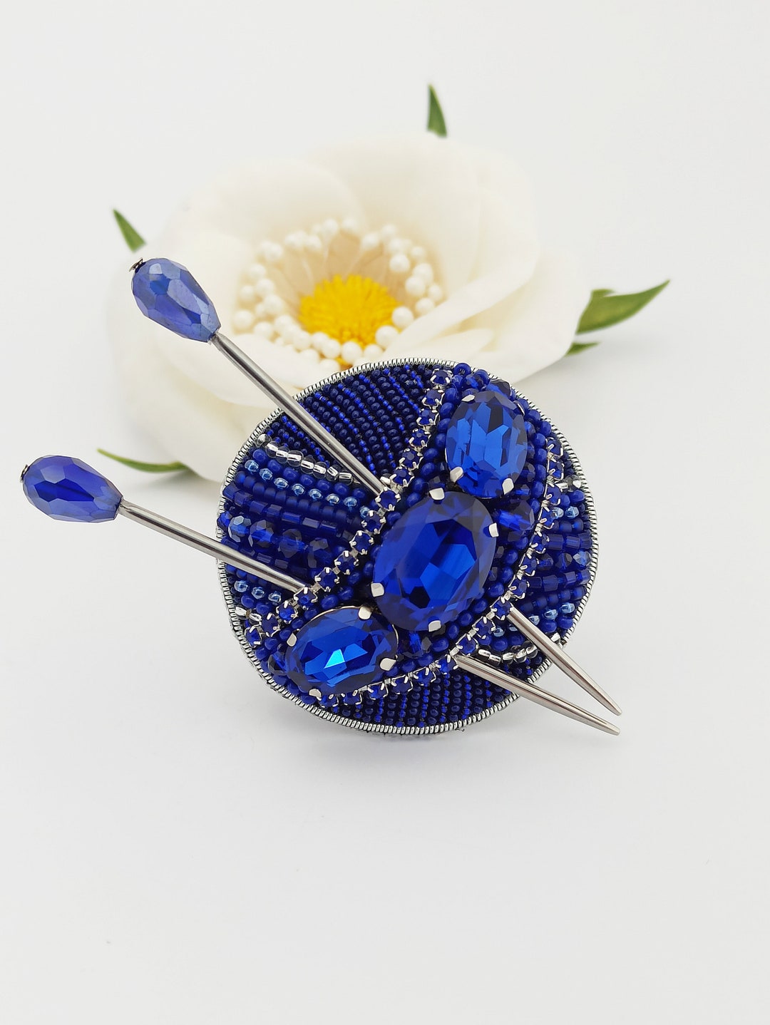 Yarn Ball Brooch Embroidered Brooch Ball for Knitting With Knitting ...