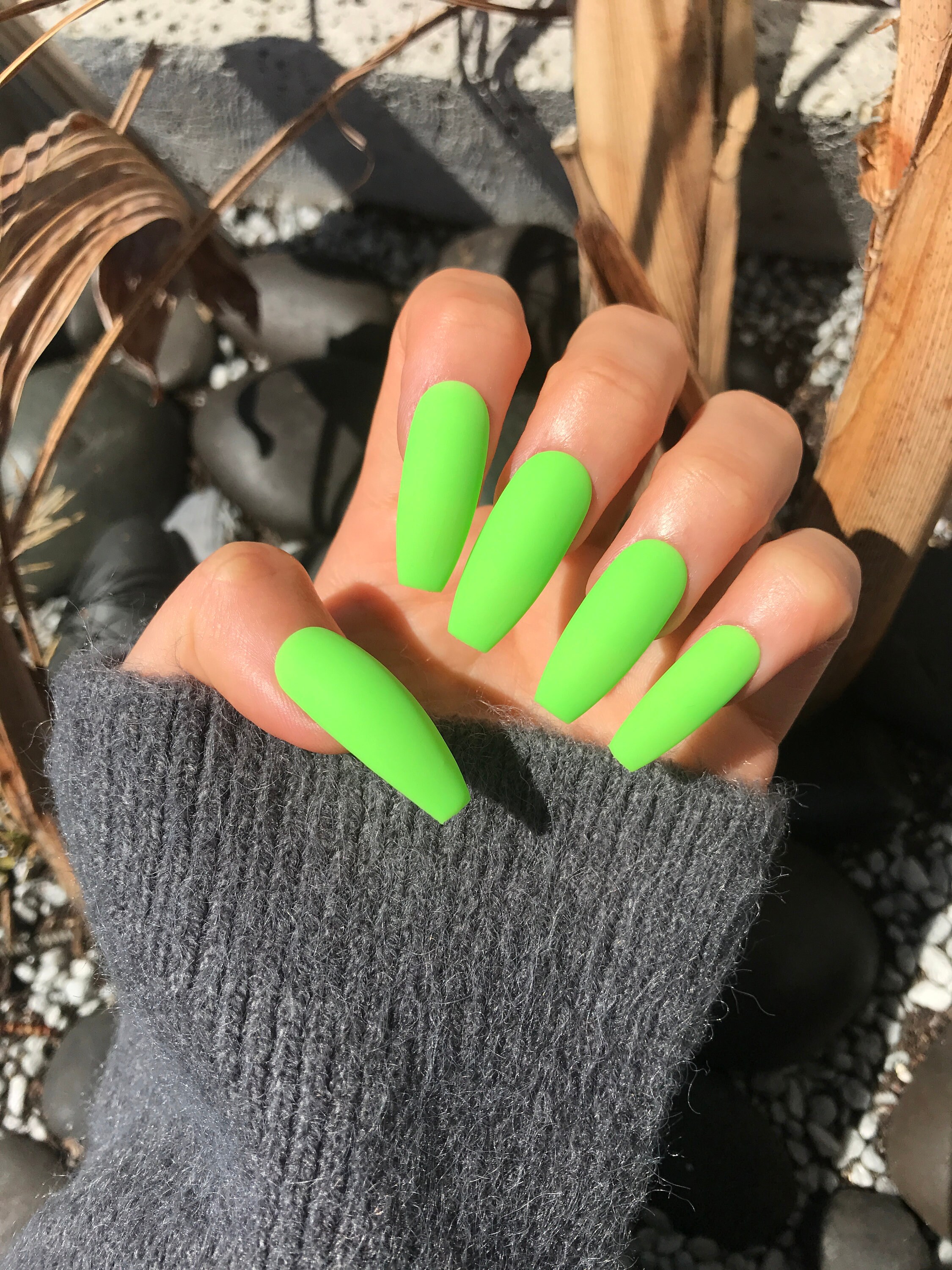 Neon Green Acrylic Nails
