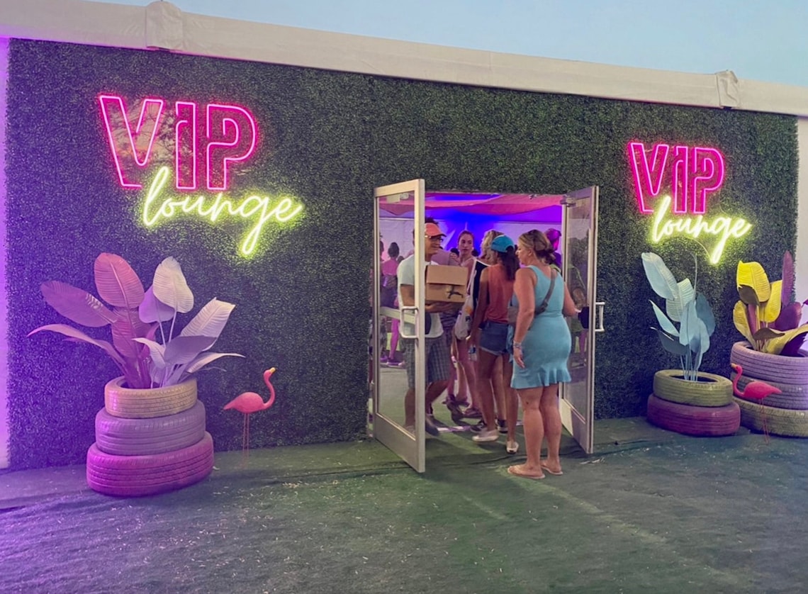 VIP Lounge Neon Sign Club Neon Sign Bar Neon Sign - Etsy