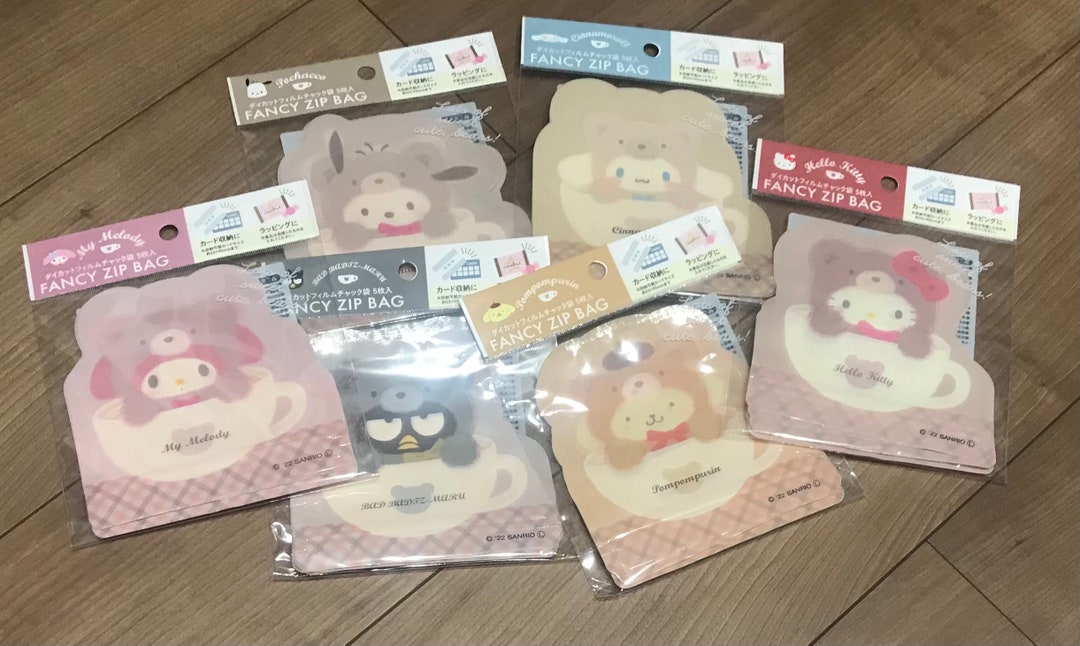 Sanrio Winter Fancy Zip Bags -pochacco, Hello Kitty, Cinnamoroll, My ...
