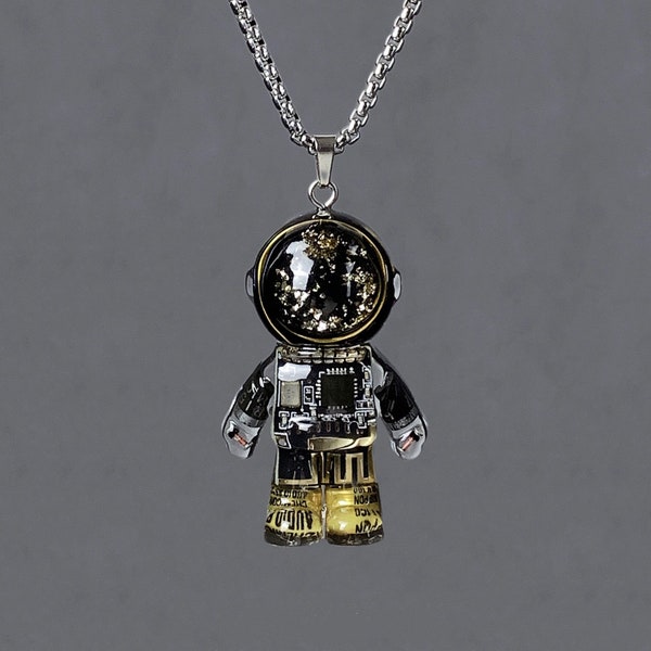 Astronaut Pendant - Etsy