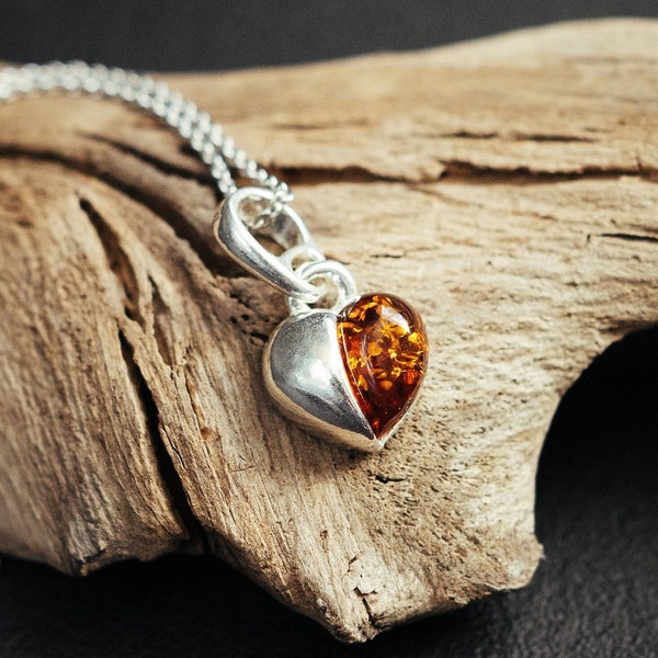 Romantic Pendant - Etsy