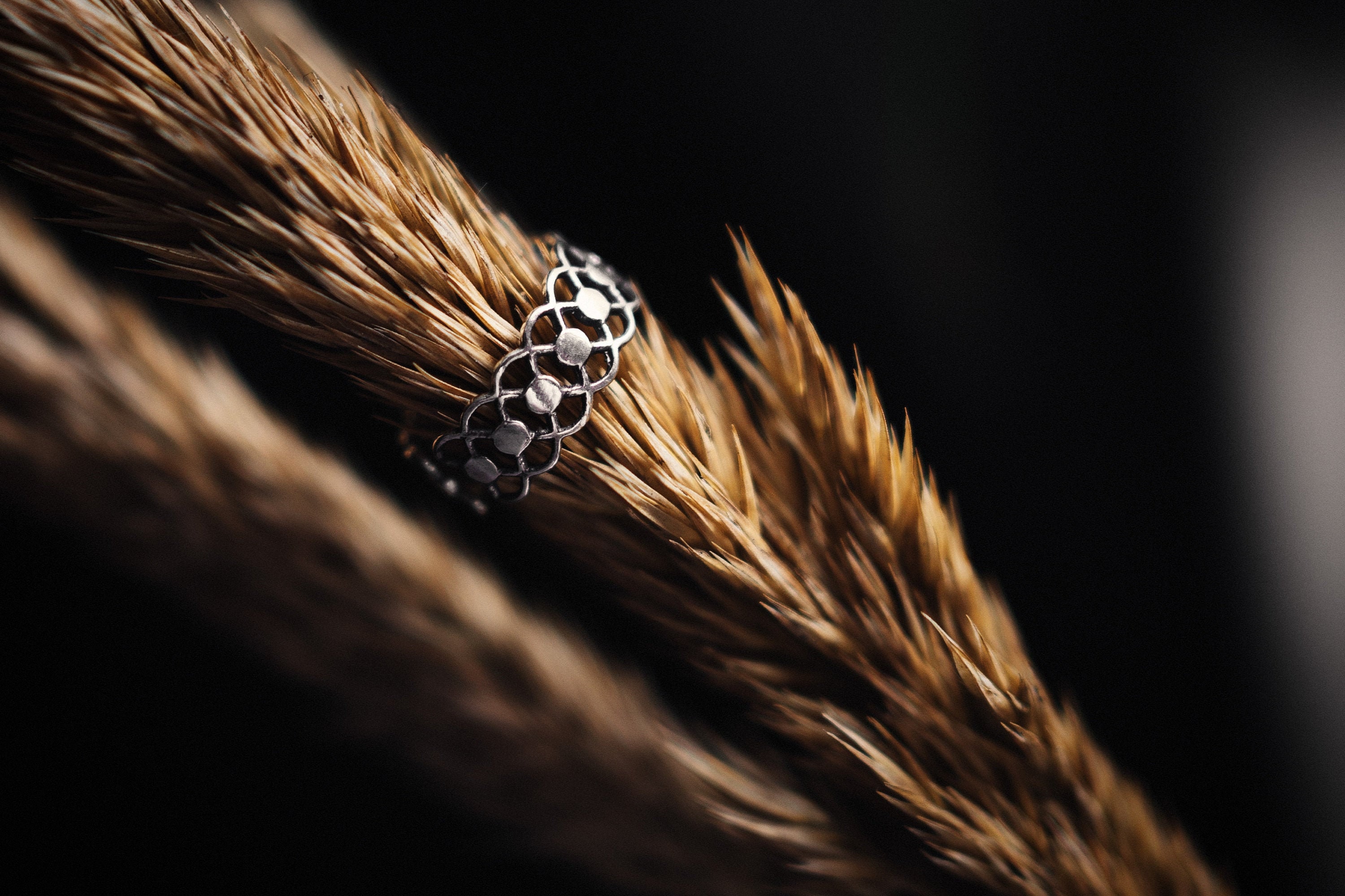 Delicate adjustable universal ring. Openwork pattern. | Etsy