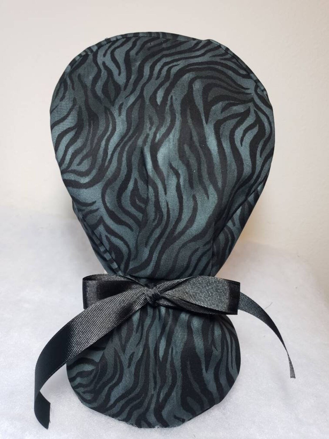 Black Tiger Animal Print Ponytail Surgical Scrub Cap, Nurse Cap ...