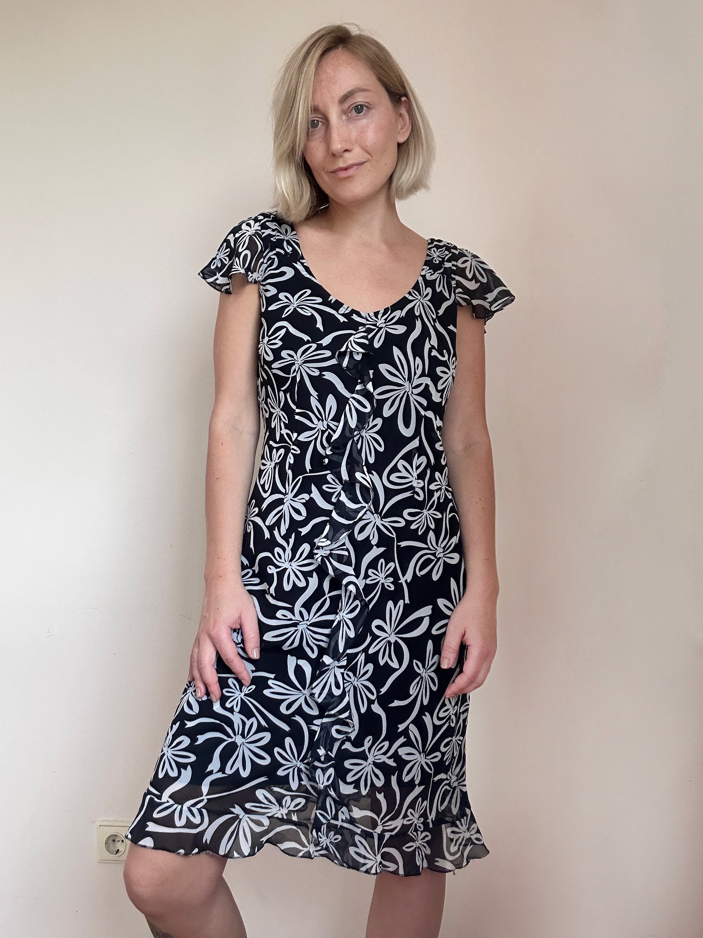 Romantic Vintage Ruffle Dress in Black Scoop Neck Light Summer Dress ...