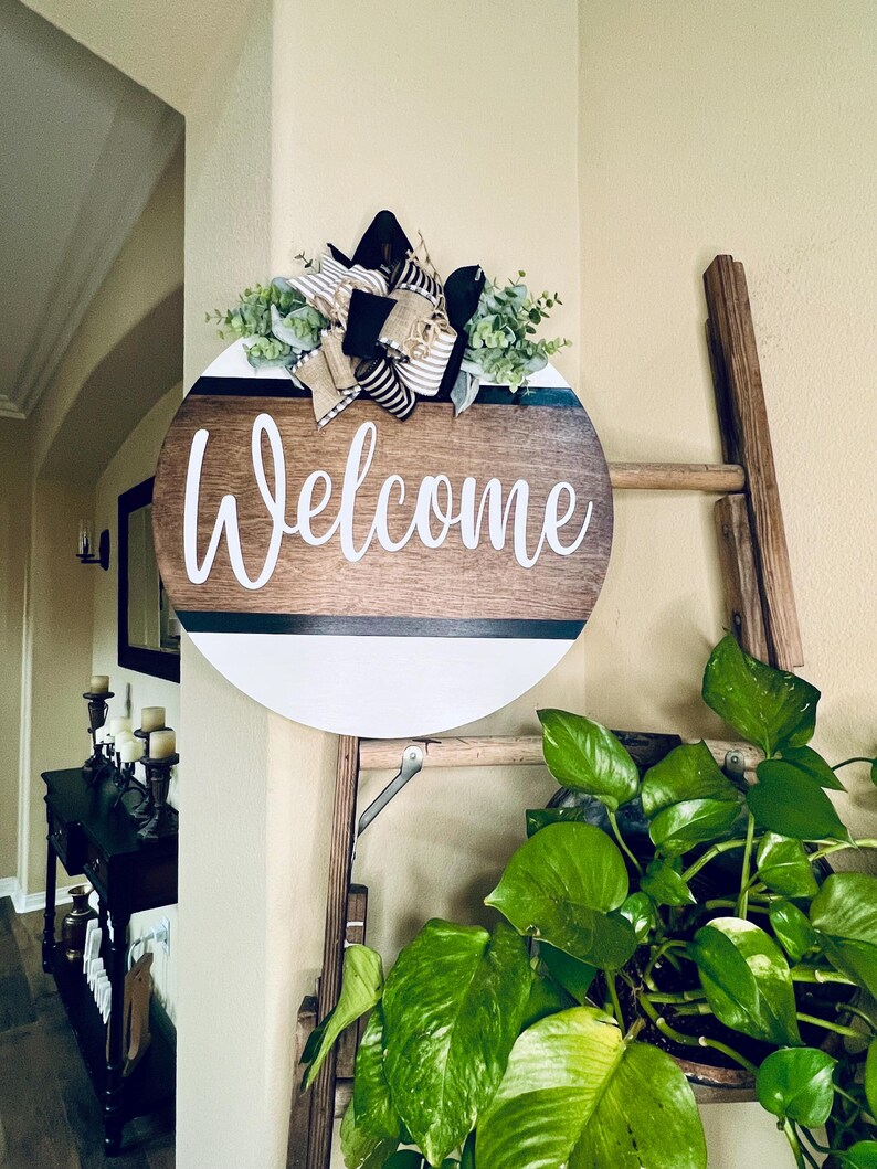 Farmhouse Welcome Sign, Round Wooden Door Hanger, Rustic Front Door ...