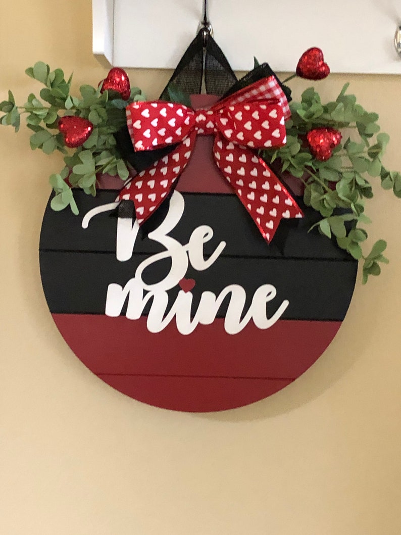 Valentines Day Welcome Sign Be Mine Front Door Decor - Etsy