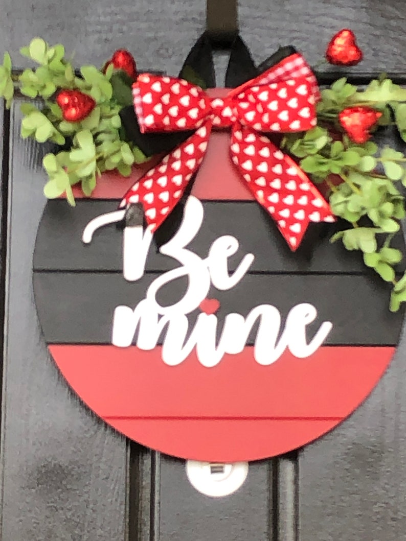 Valentines Day Welcome Sign Be Mine Front Door Decor - Etsy
