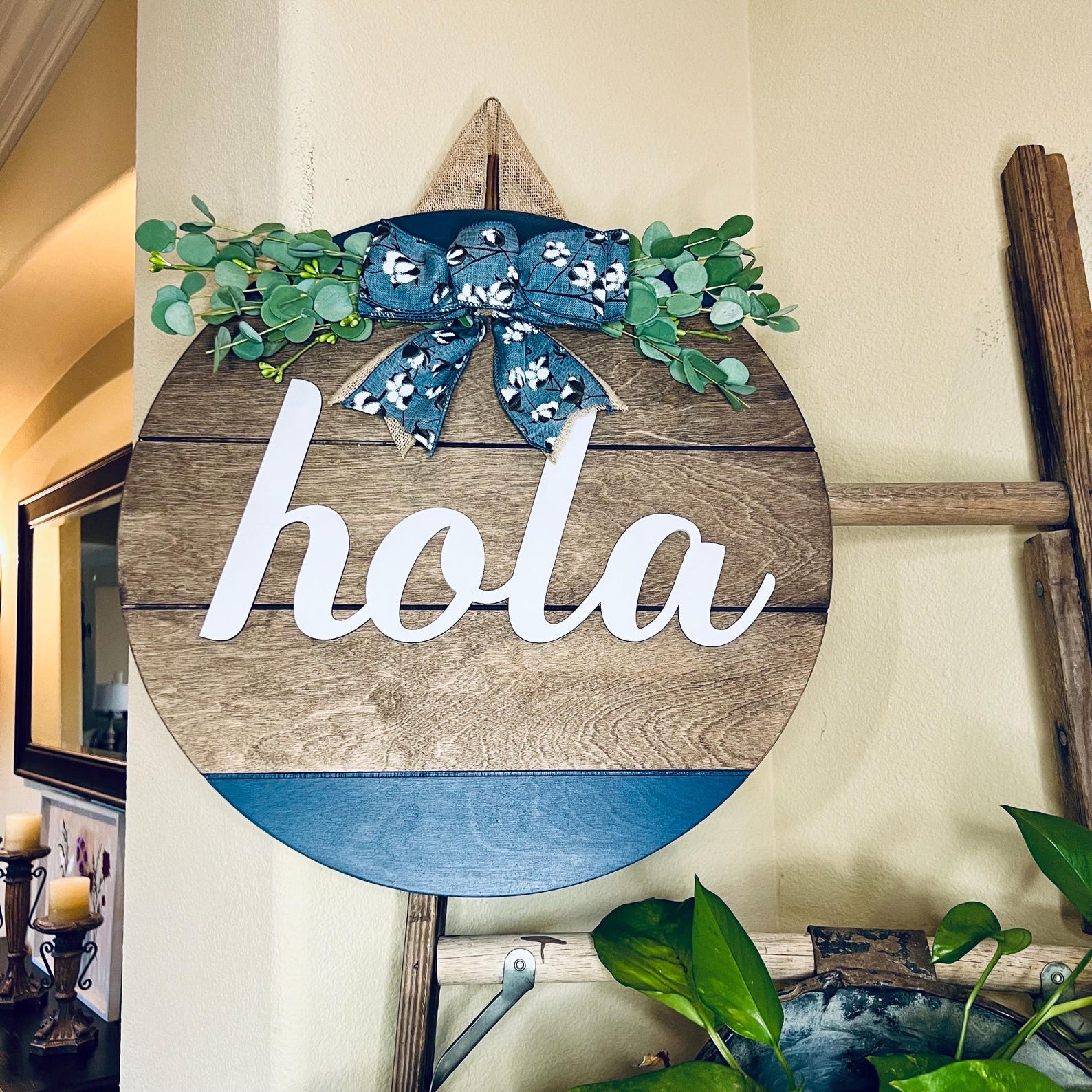 Hola Welcome Sign Round Door Hanger, Farmhouse Door Decor, Rustic Wood ...