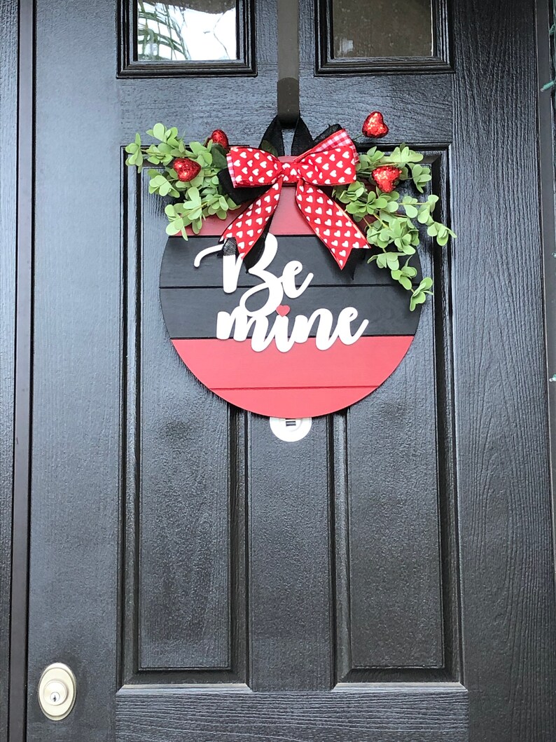 Valentines Day Welcome Sign Be Mine Front Door Decor - Etsy