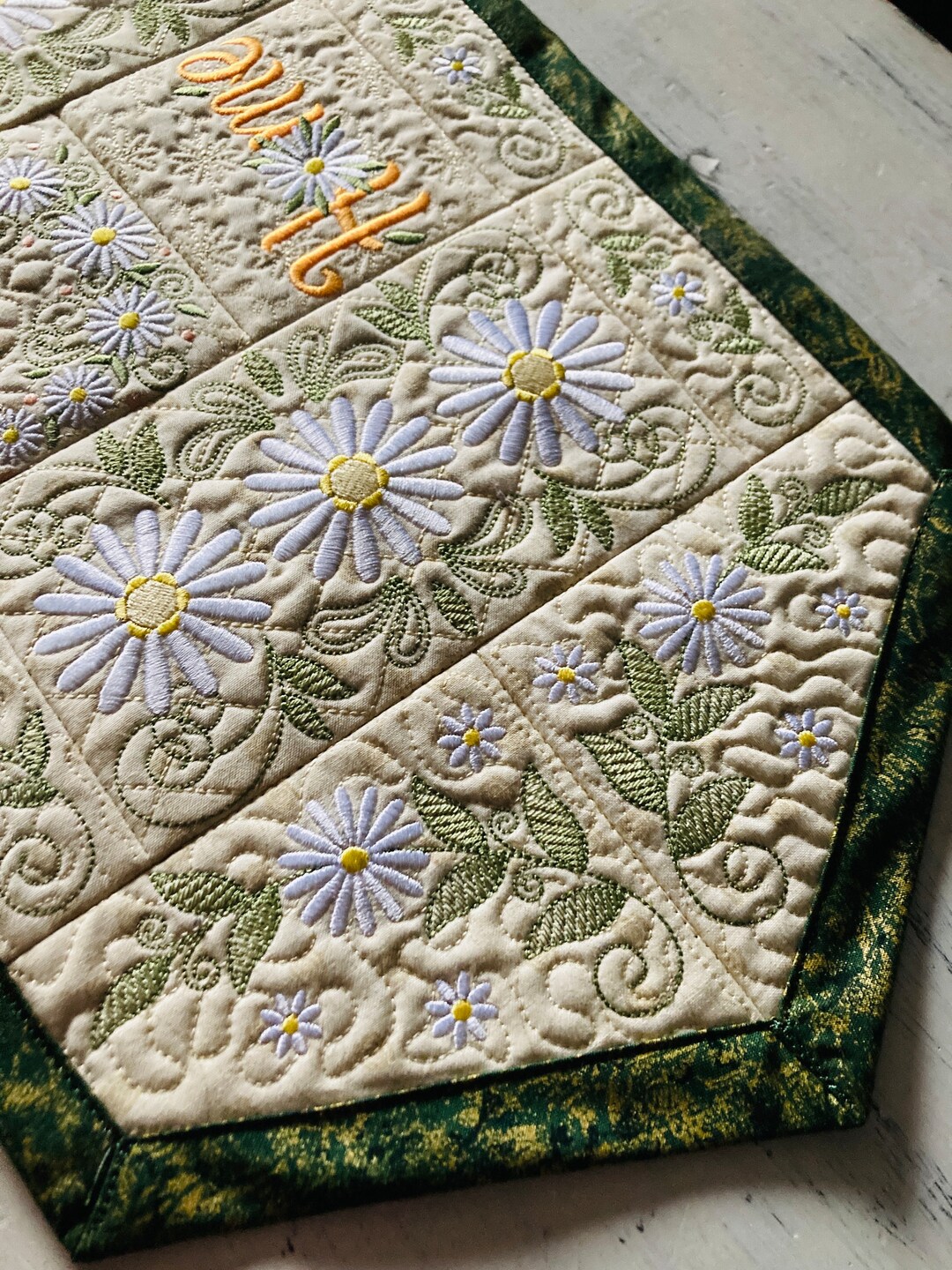 Daisy Table Runner Coffee Table Small Table Quilted Table - Etsy