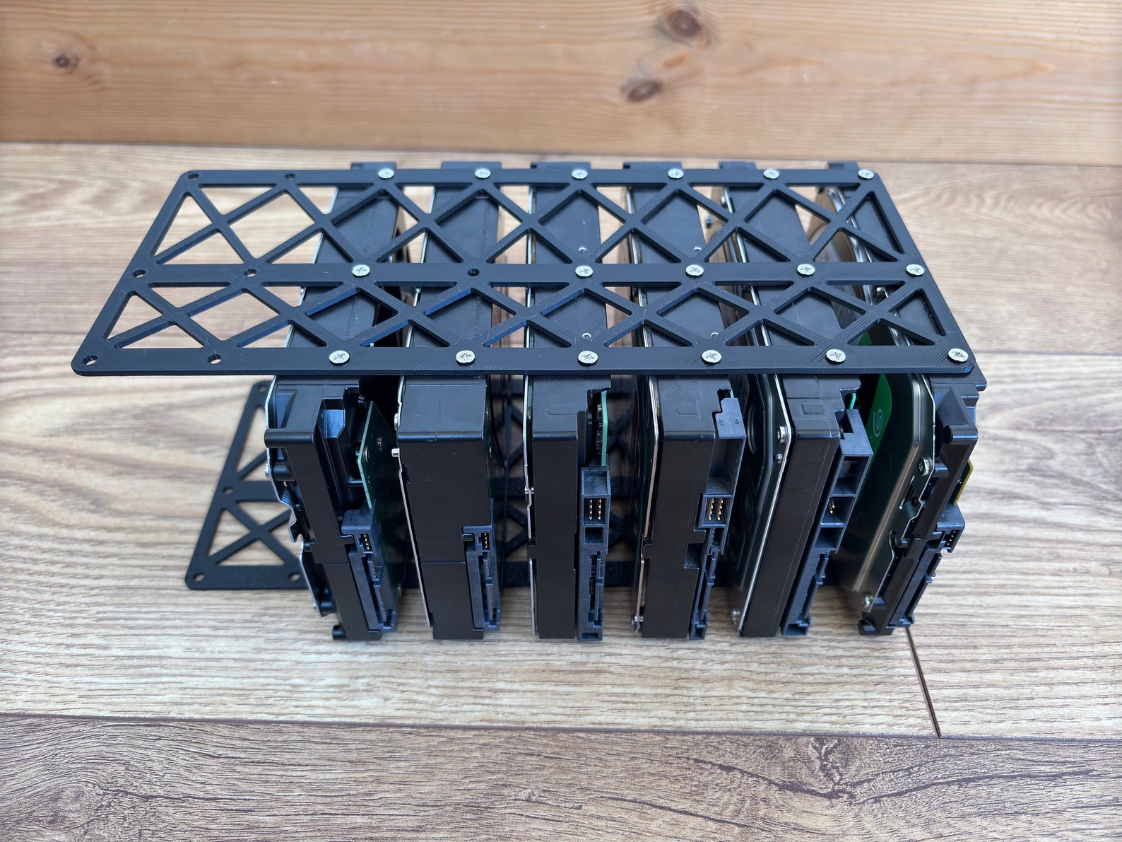 3.5 HDD Hard Drive Rack / Holder, Stand, Enclosure | Holds 8 Drives ...