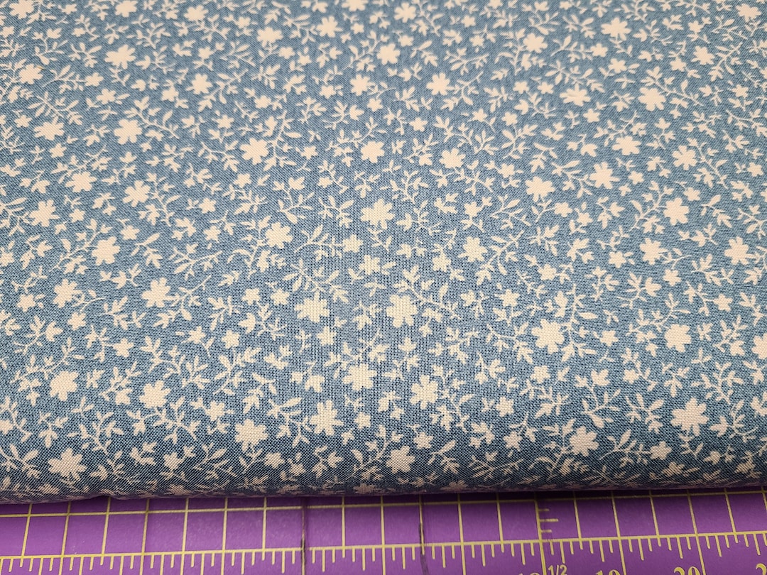 Blue Floral Calico Cotton Fabric Quilting Masks Crafts Sewing - Etsy