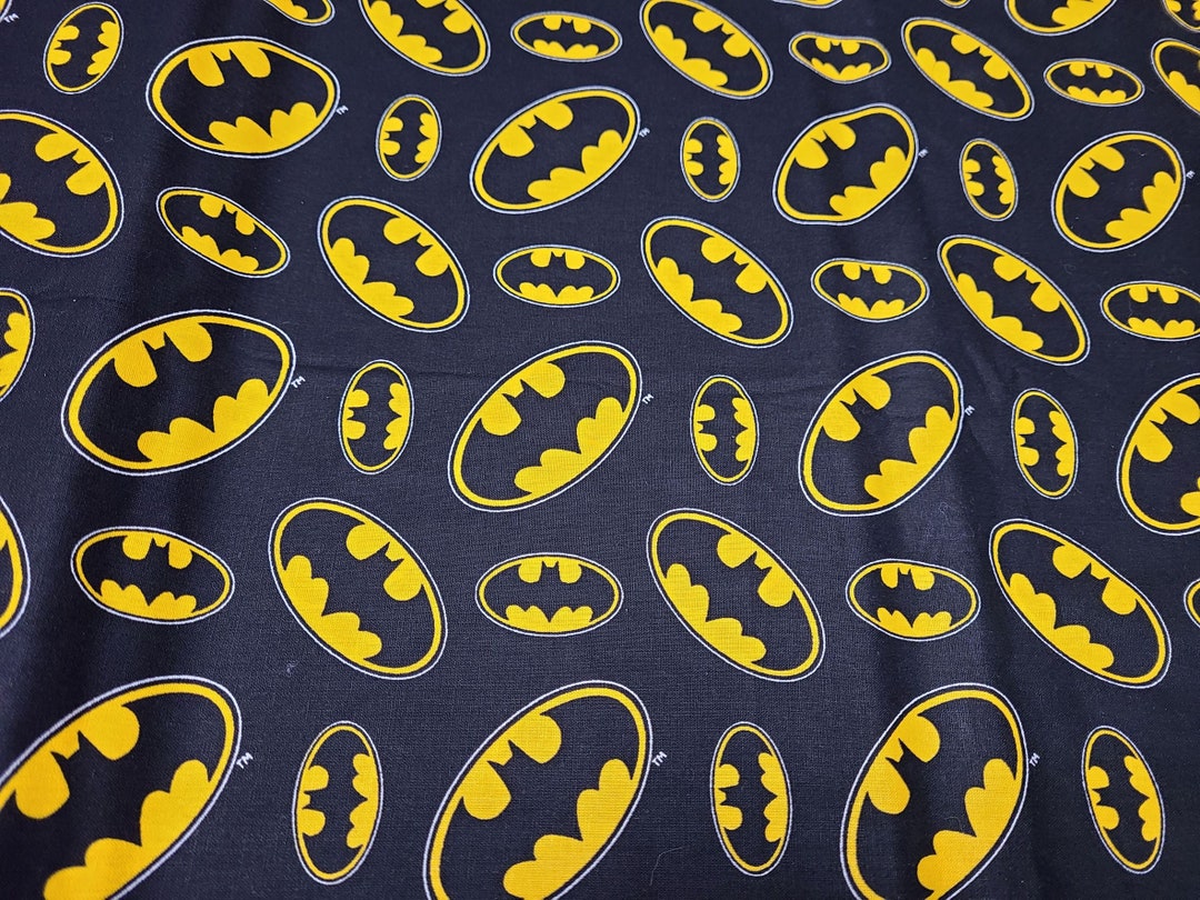 Camelot Fabrics Batman Logo on Black Cotton Quilting Sewing Masks ...