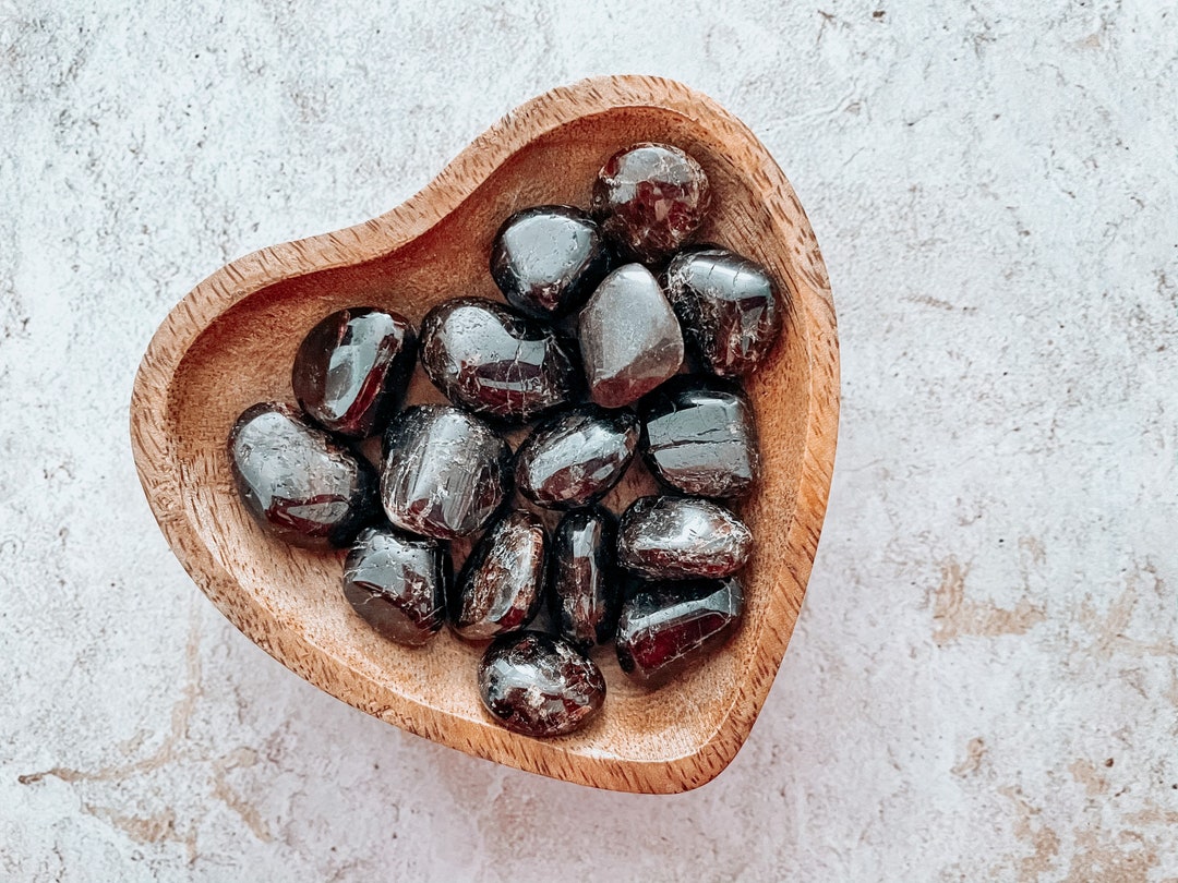 1 Garnet, Red Almandine, Tumbled Stone, Red Almandine Garnet Crystal - Etsy