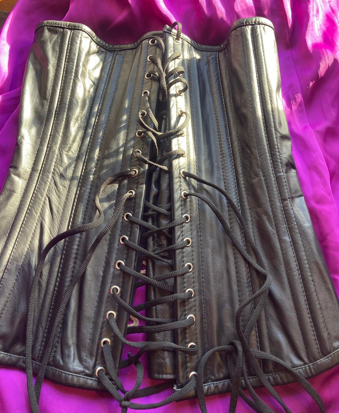 Black Vintage Corset Faux Leather Gothic Noir Vamp Femme Fatale Witch ...