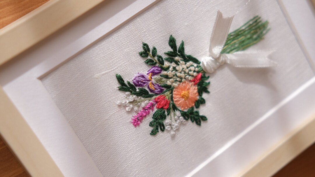 Hand Embroidery Frame Custom Wedding Bouquet Design - Etsy