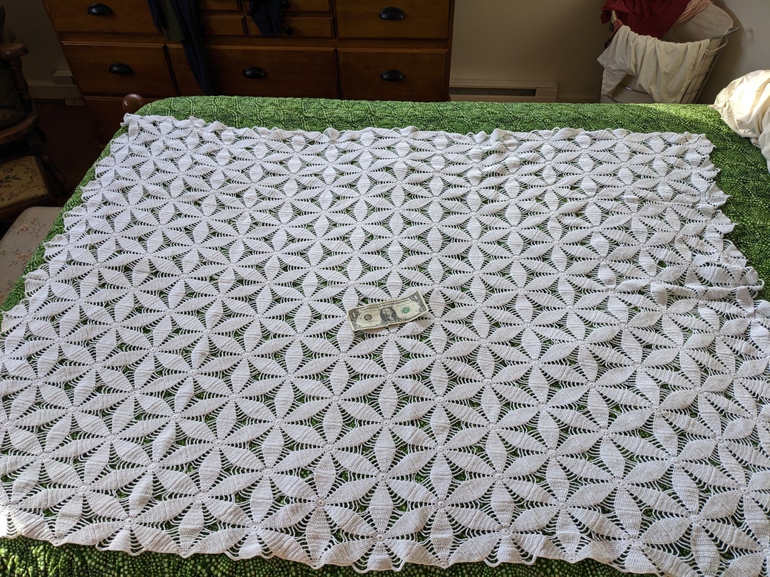 Crocheted Tablecloth - Etsy