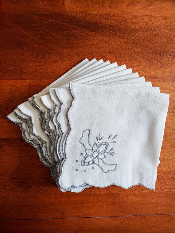 Set of 12 Vintage Embroidered off White Table Napkins - Etsy