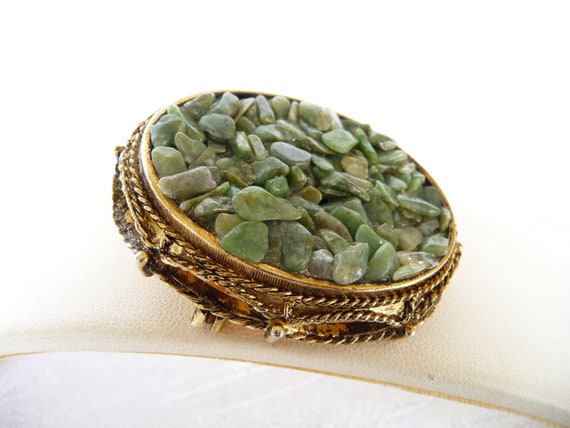 Large Vintage Victorian Style Green Jade Chip Brooch - Gem