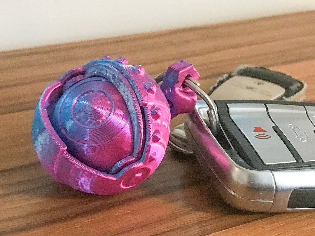 Moving Eye Fidget Keychain the Eye Opens and Closes - Etsy