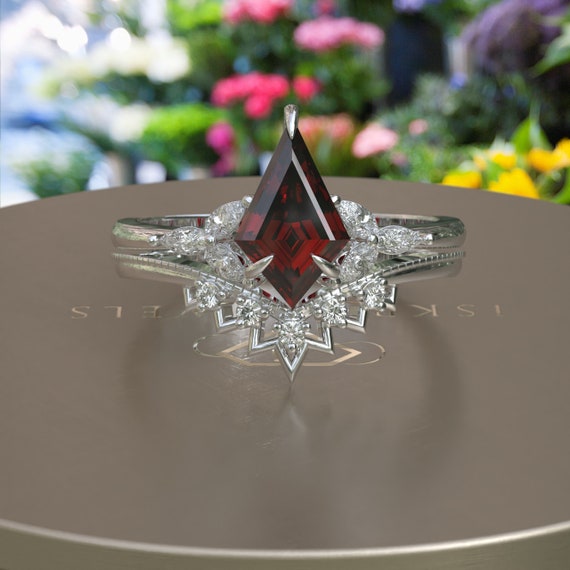 Vintage Kite Shaped Ruby Engagement Ring Set Ruby Ring for - Etsy
