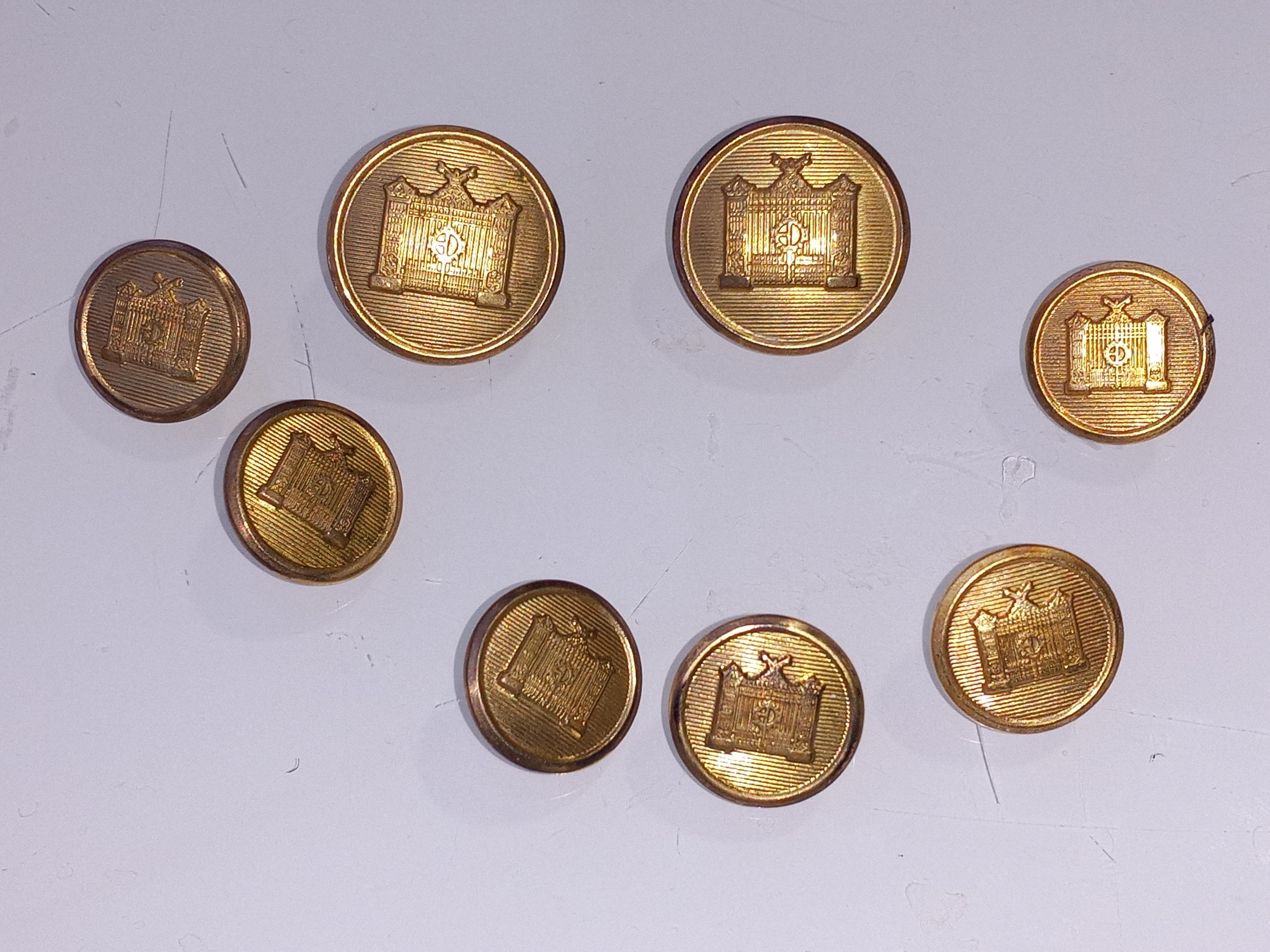 Brooks Brothers Castle Gate Gold Tone Metal Replacement Buttons ...