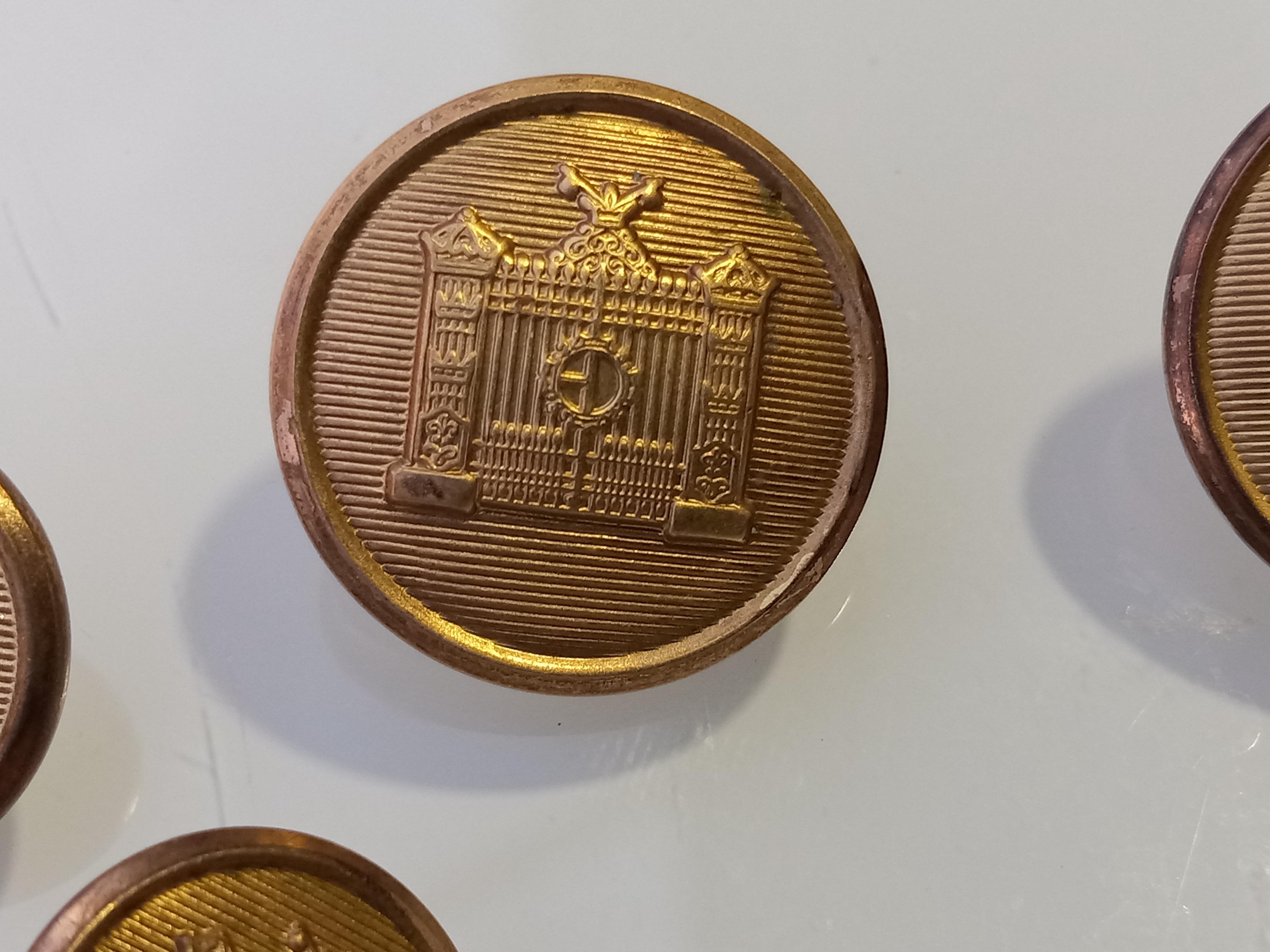 Brooks Brothers Castle Gate Gold Tone Metal Replacement Buttons ...