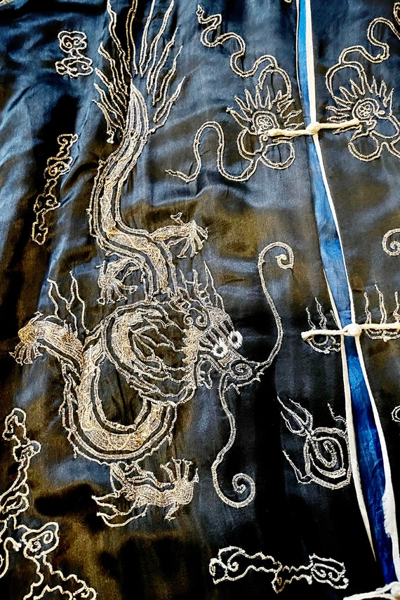 1920s Black Silk Embroidered Chinese Robe / 1920s Bai… - Gem