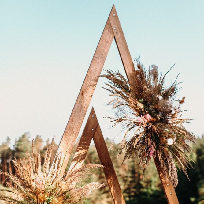 Triangle Wedding Arch: Rustic Alder Wood Geometric Arbor - Etsy UK