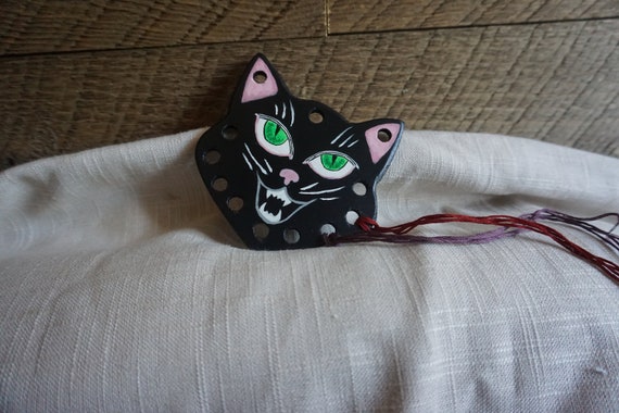 Handmade Floss Ring/Thread Keep Black Cat Craft Supplies & Tools ...