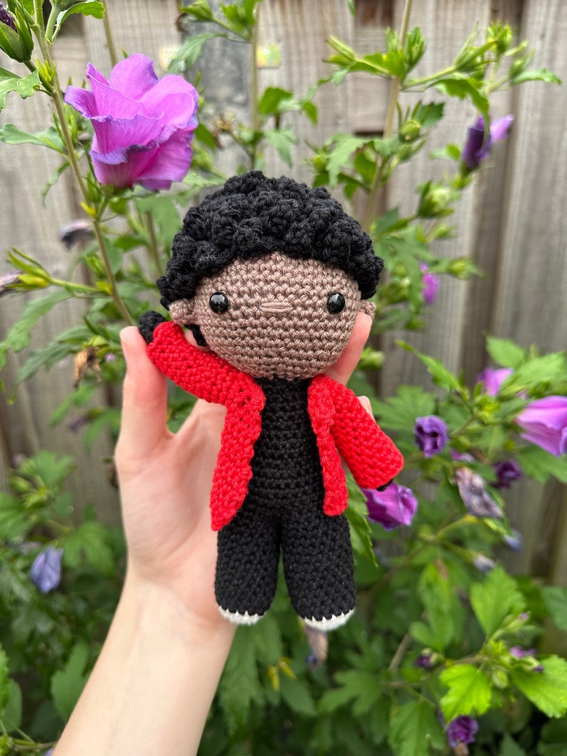 Crochet Pattern / Musician With Red Suit / Music / (Instant Download ...
