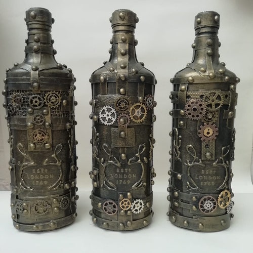 Round Steampunk Bottle / Vintage Gift / Bookish Gift - Etsy