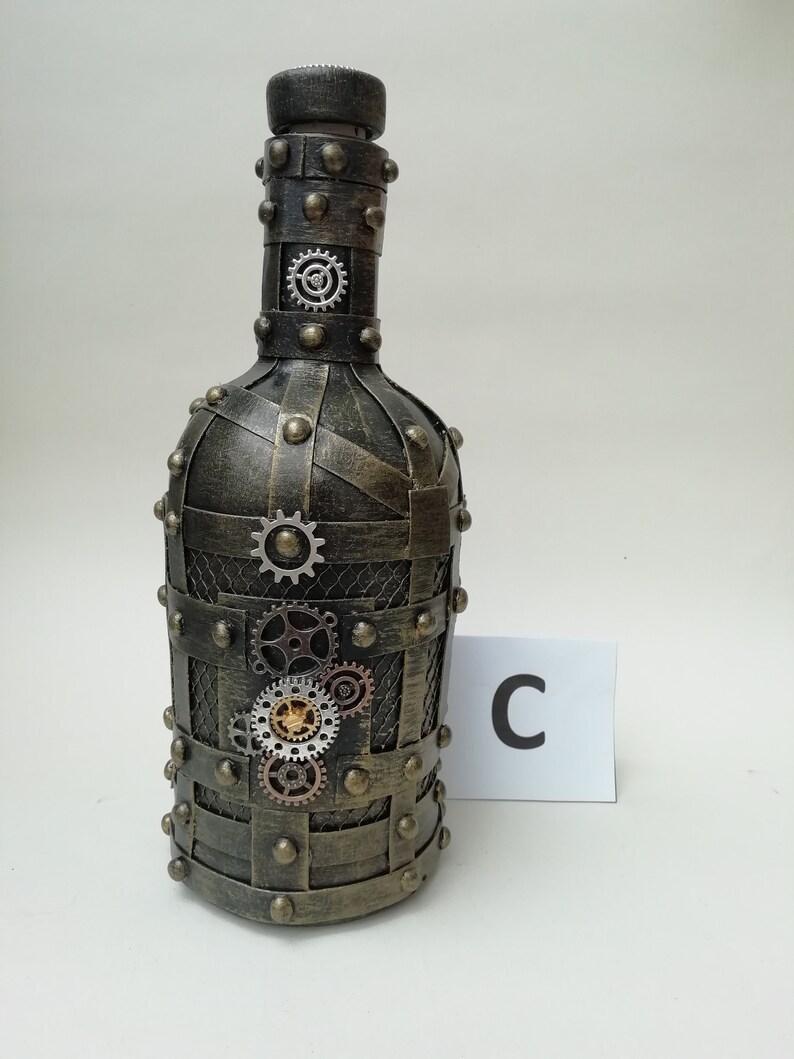 Round Steampunk Bottle / Vintage Gift / Bookish Gift - Etsy