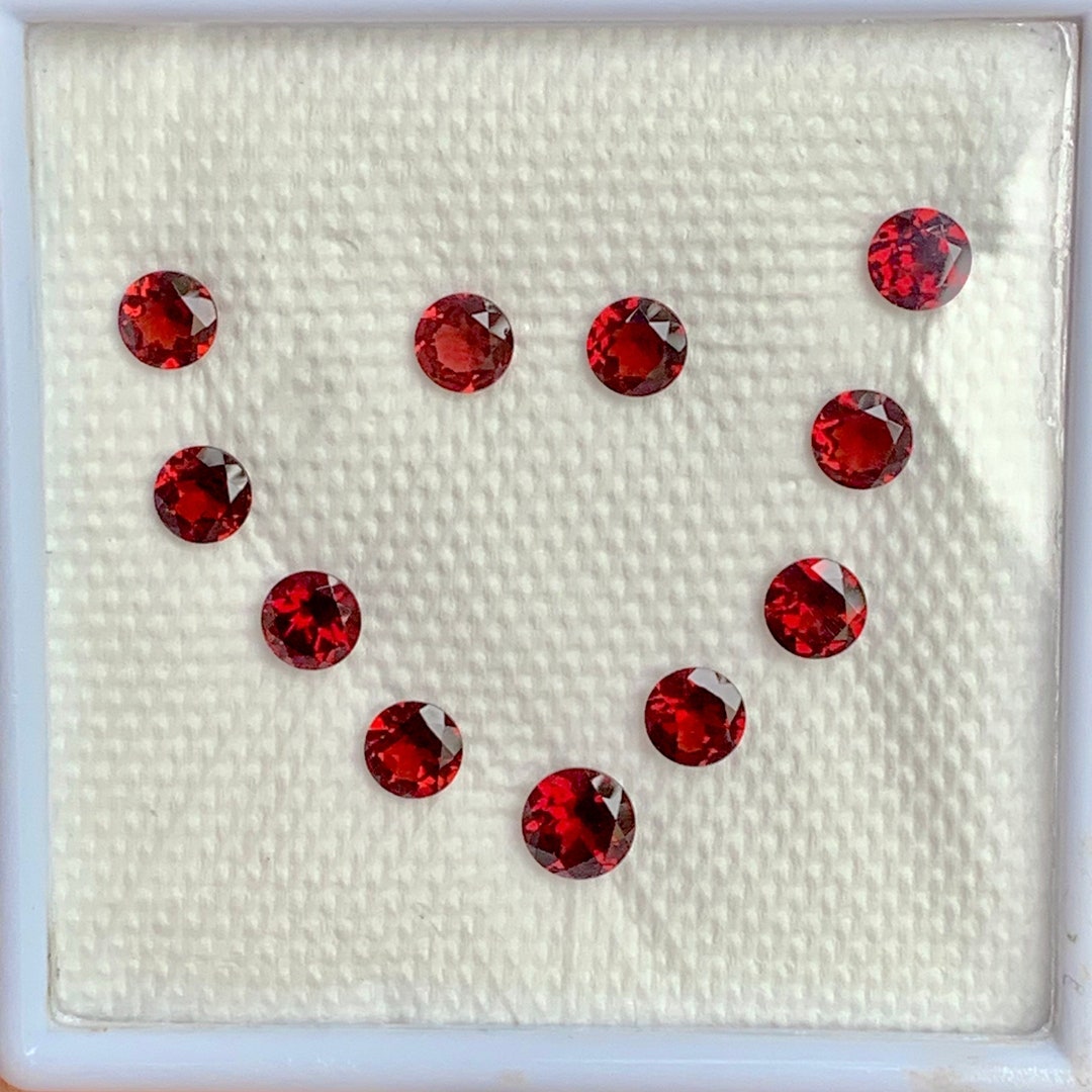 Natural Mozambique Garnet Layout - Garnet Round - January Birthstone ...