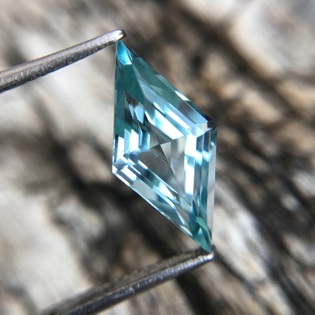 Sky Blue Topaz Lozenge: 4.50 Carat December Birthstone - Etsy UK