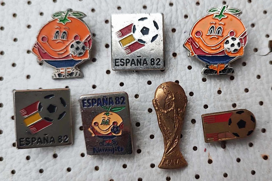 FIFA World Cup Espana 82 Football Soccer Spain Naranjito Mascot Mundial ...