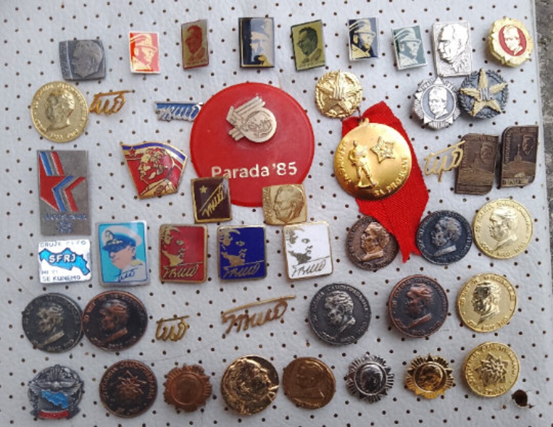 Marshal TITO Josip Broz Tito 1970 Flag Yugoslavia PINS Collection ...