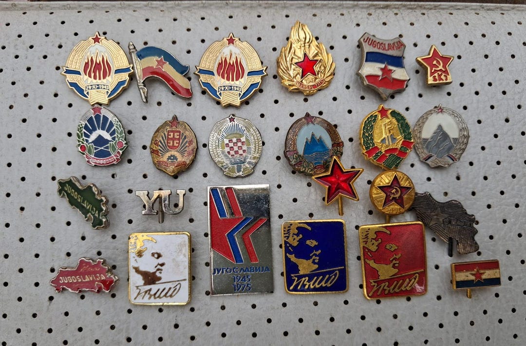 Yugoslavia PINS Collection Coat of Arms Croatia Serbia Bosnia ...