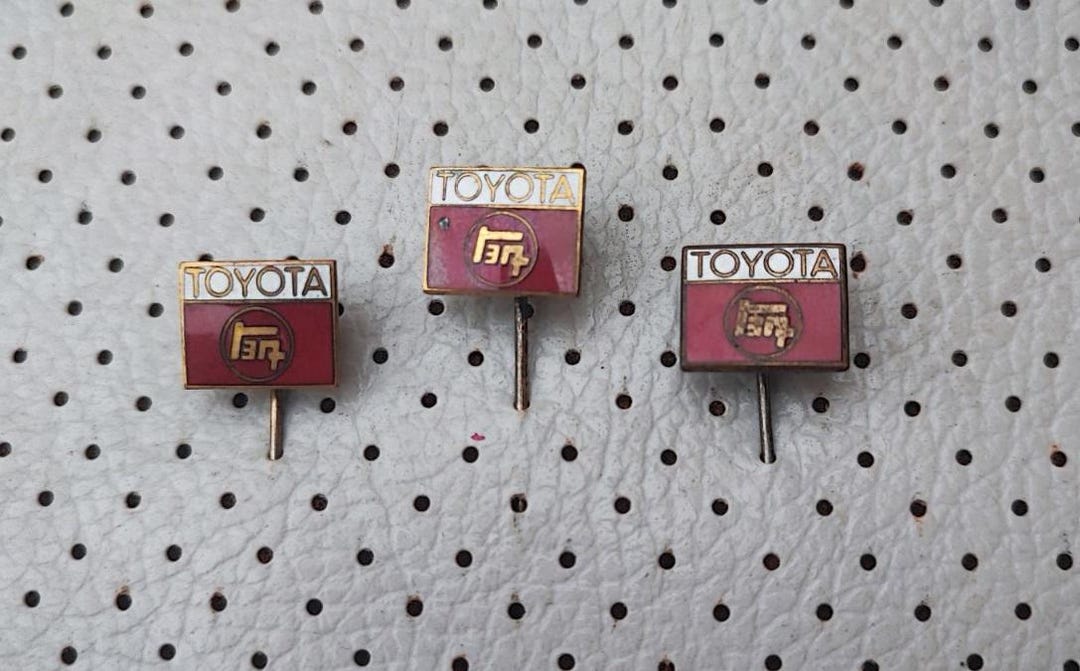 Toyota Cars Vintage Pins Collection for Sale 1980s Japan Toyota Vehicle ...