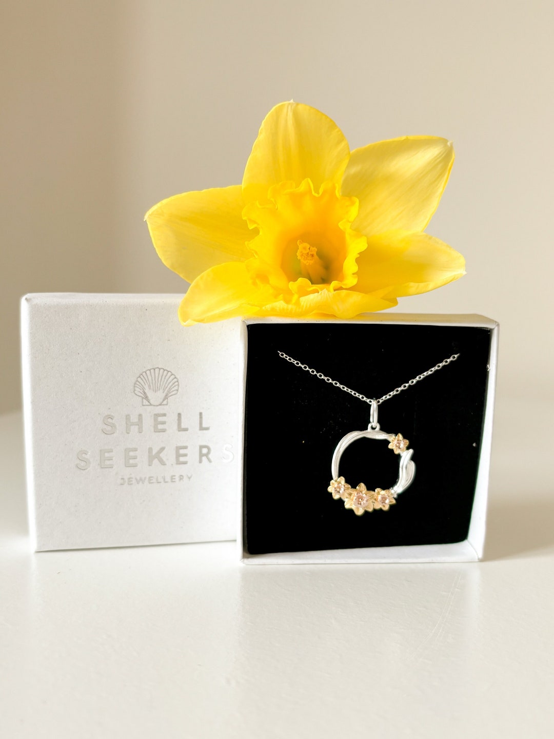Welsh Daffodil Sterling Silver & Gold Necklace, Detailed Welsh Daffodil ...