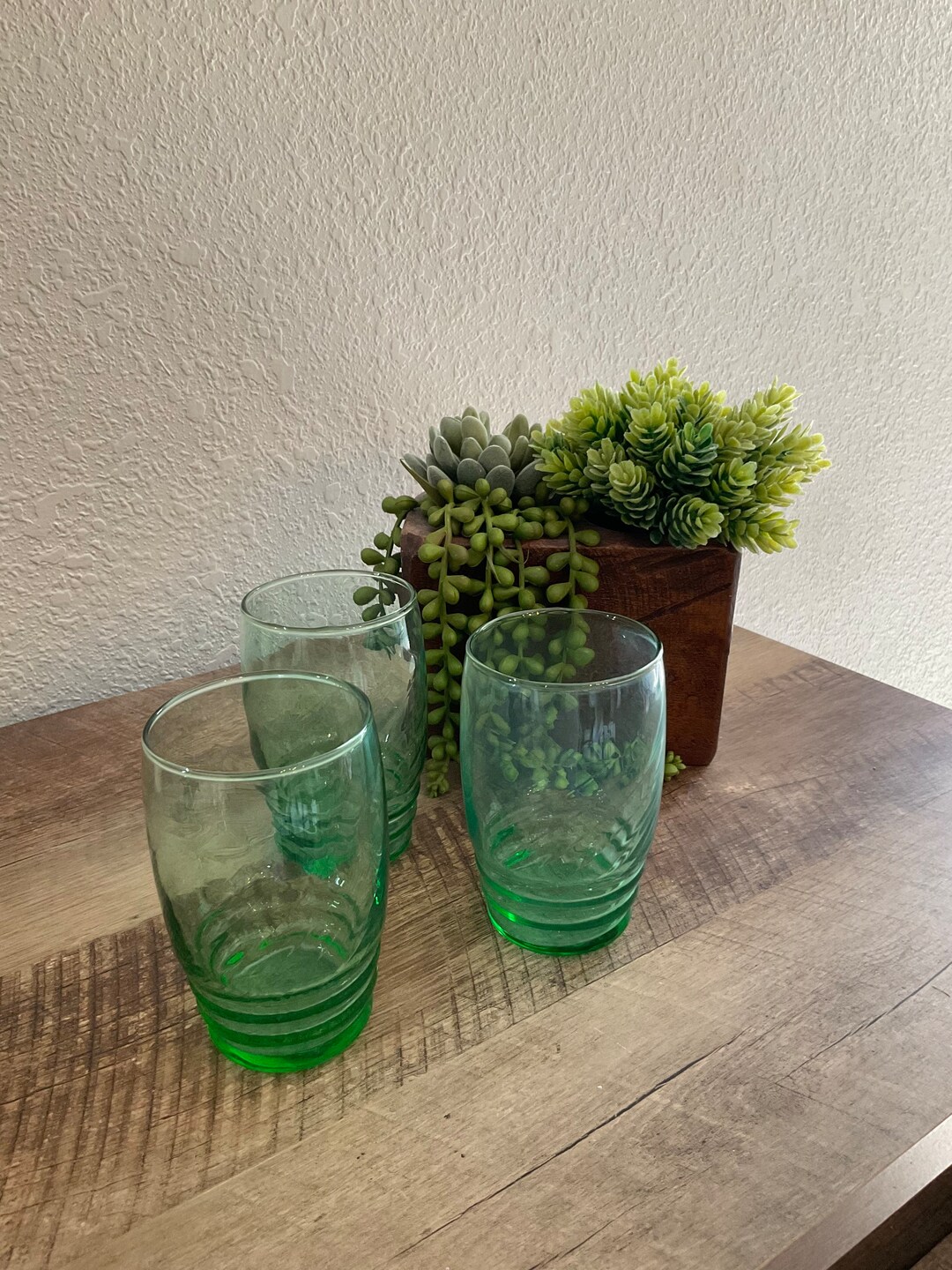 Vintage Libbey Green Drinkbeverage Glasses Set Of 3 Etsy