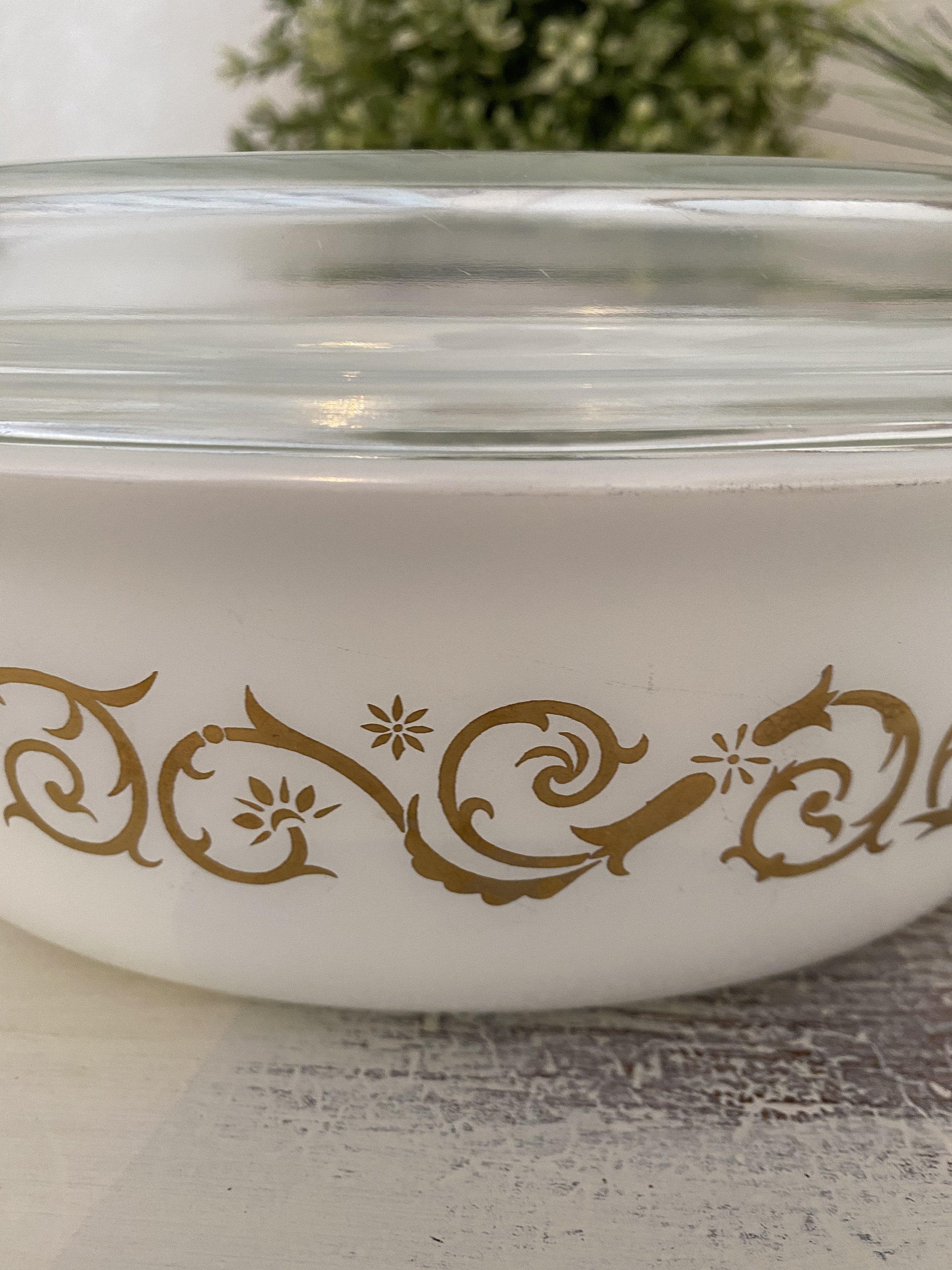 Pyrex Empire Golden Scroll Casserole Dish 1 1/2 Quart 1961 - Etsy