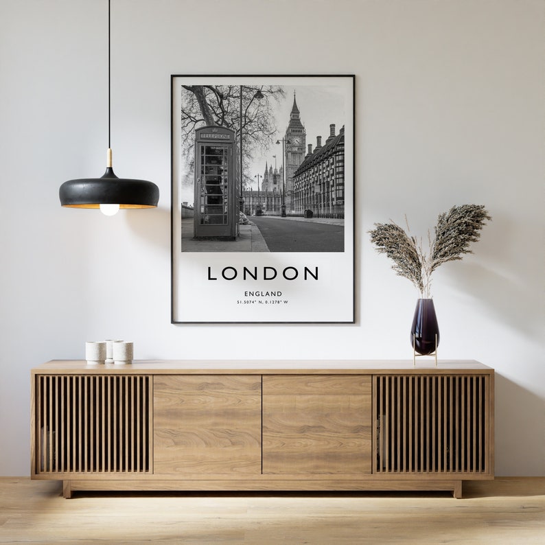 London Travel Poster: Black and White Minimalist Print - Etsy UK