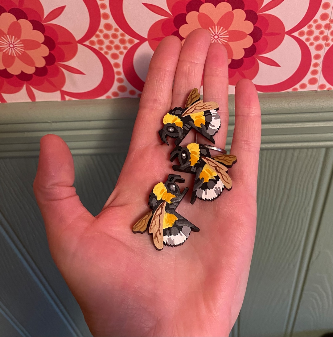 Miniature Bee to Sit on a Door Frame Corner - Etsy UK