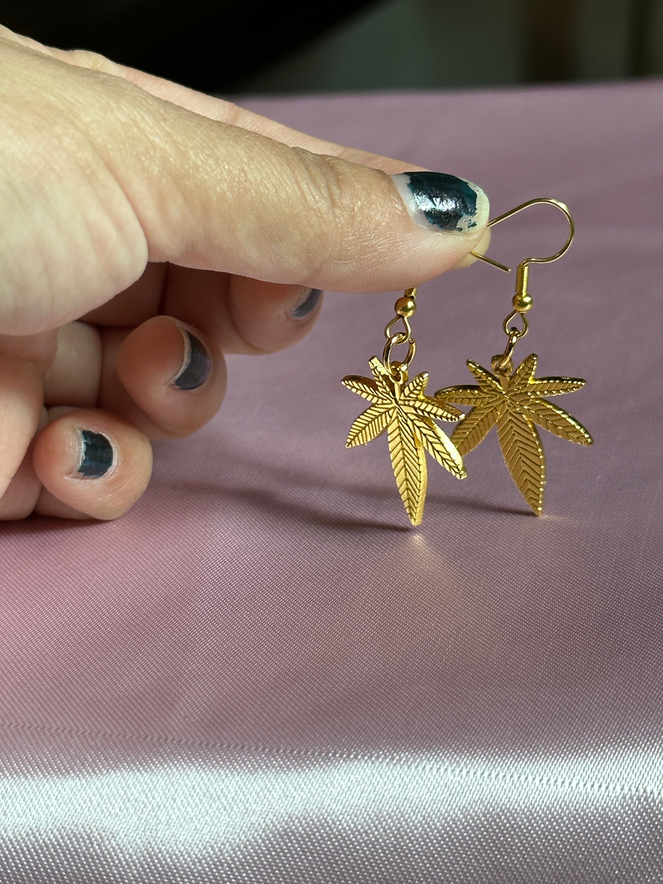 GOLD WEED LEAF Earringsgold Weed Leaf Earringsgold Cannabis - Etsy