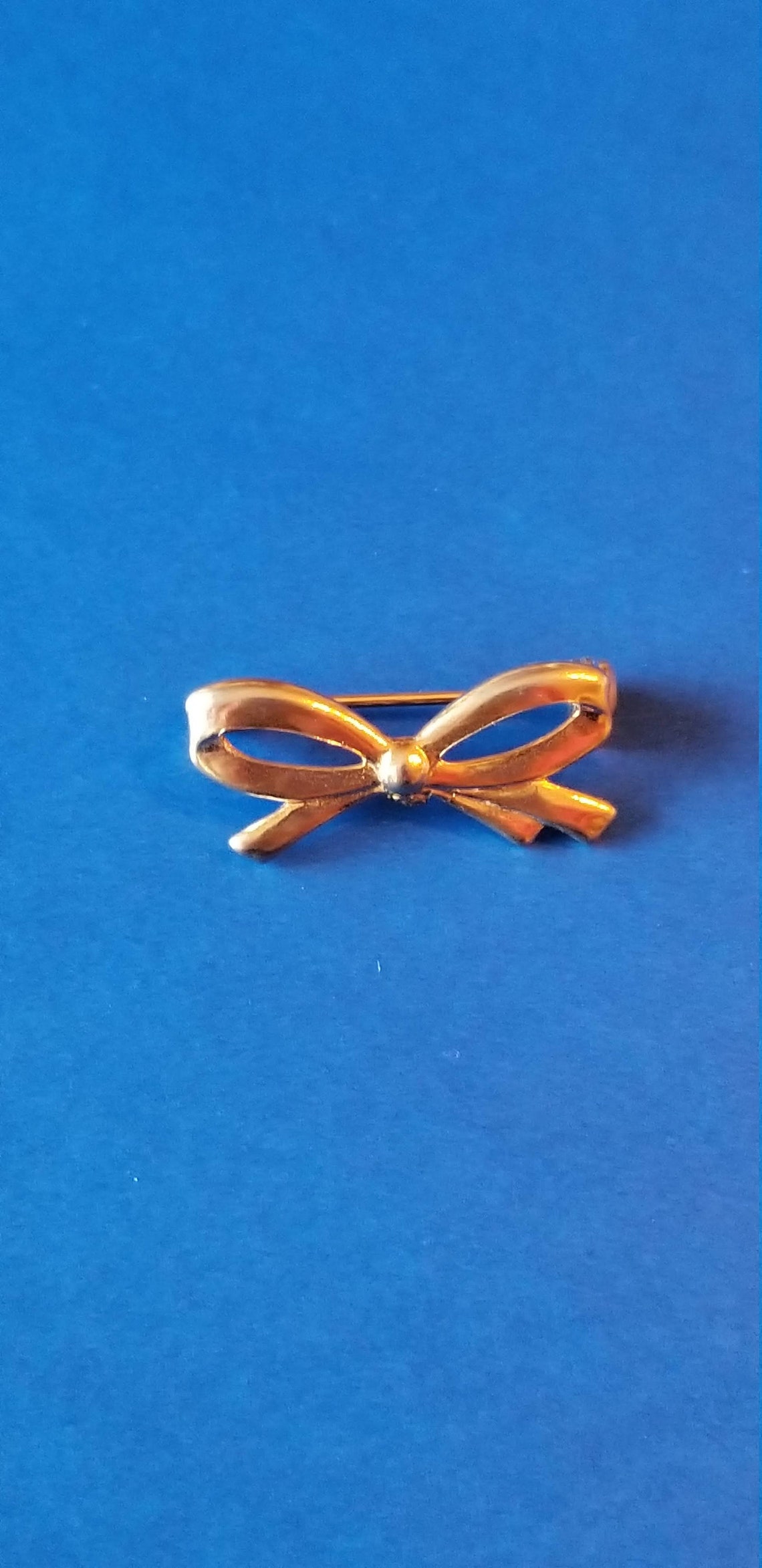 Vintage Gold Metal Bow Pin With Safety Clasp - Etsy