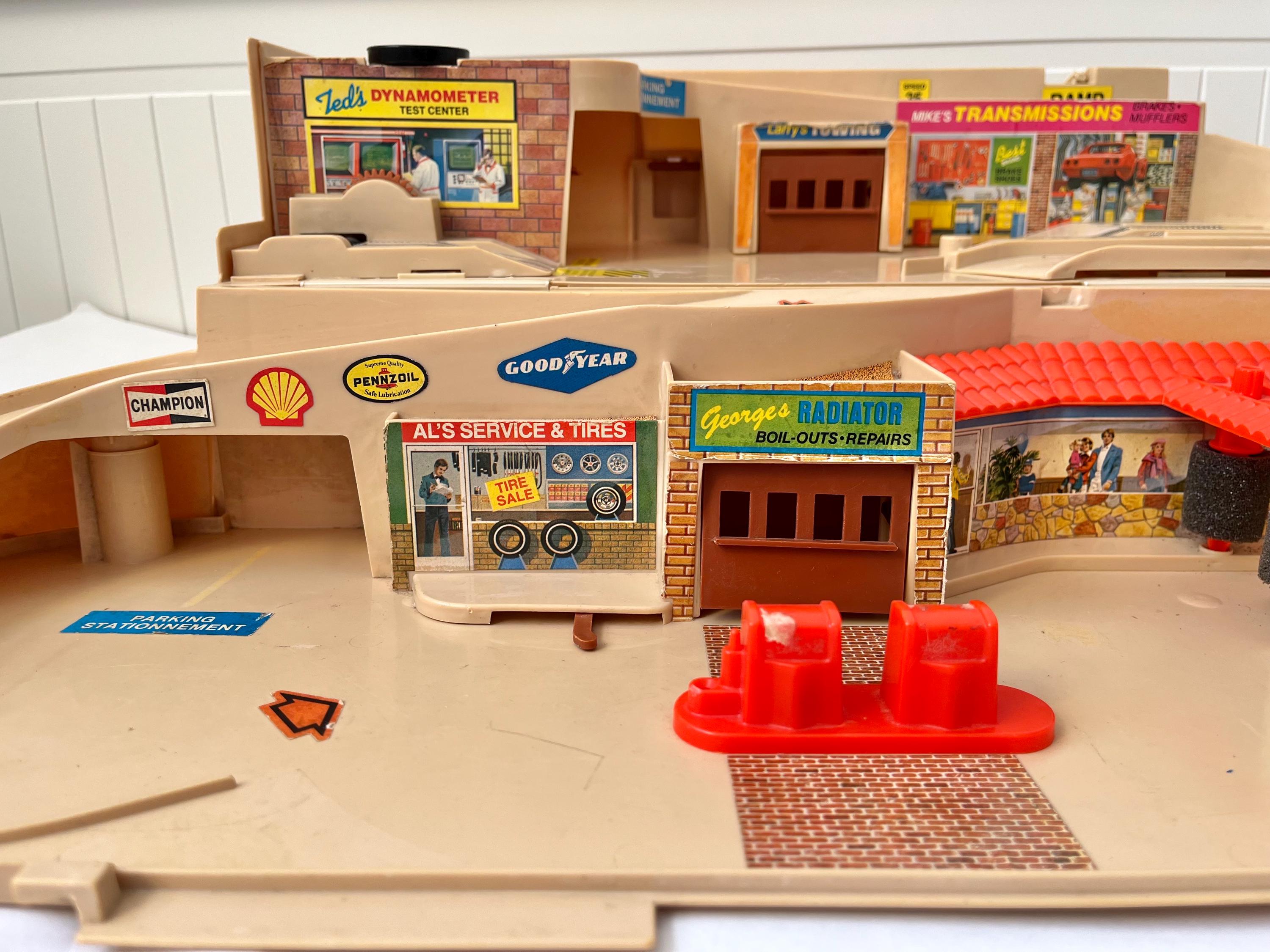 Vintage 1979 Hot Wheels City Service Center Sto N Go Playset - Etsy